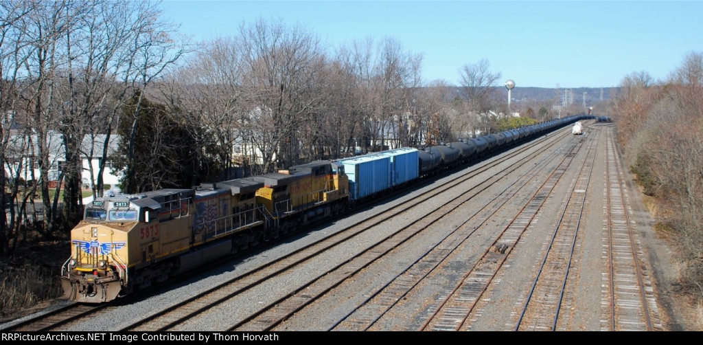 UP 5873 leads CSX's K614 west through the former Reading yard